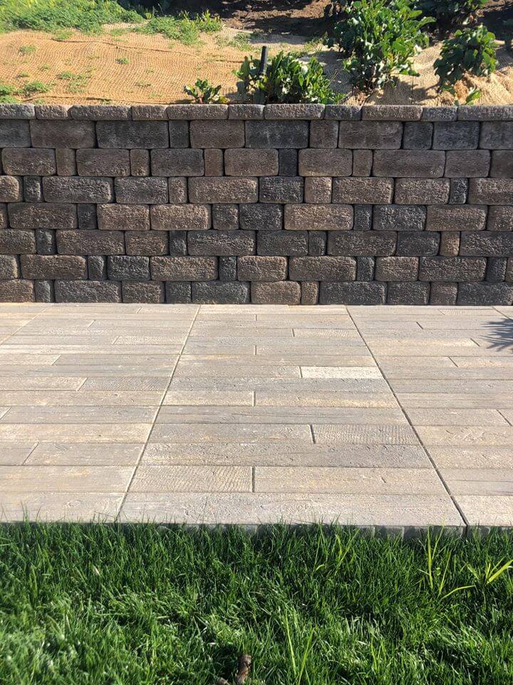 All About Landscaping Walls and Retaining Walls | Need For Build Inc